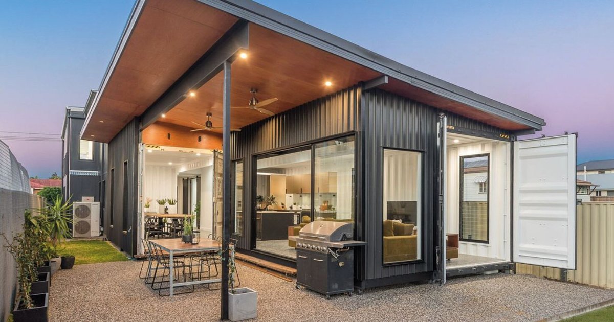 10 Luxury Shipping Container Homes | Cleveland Containers