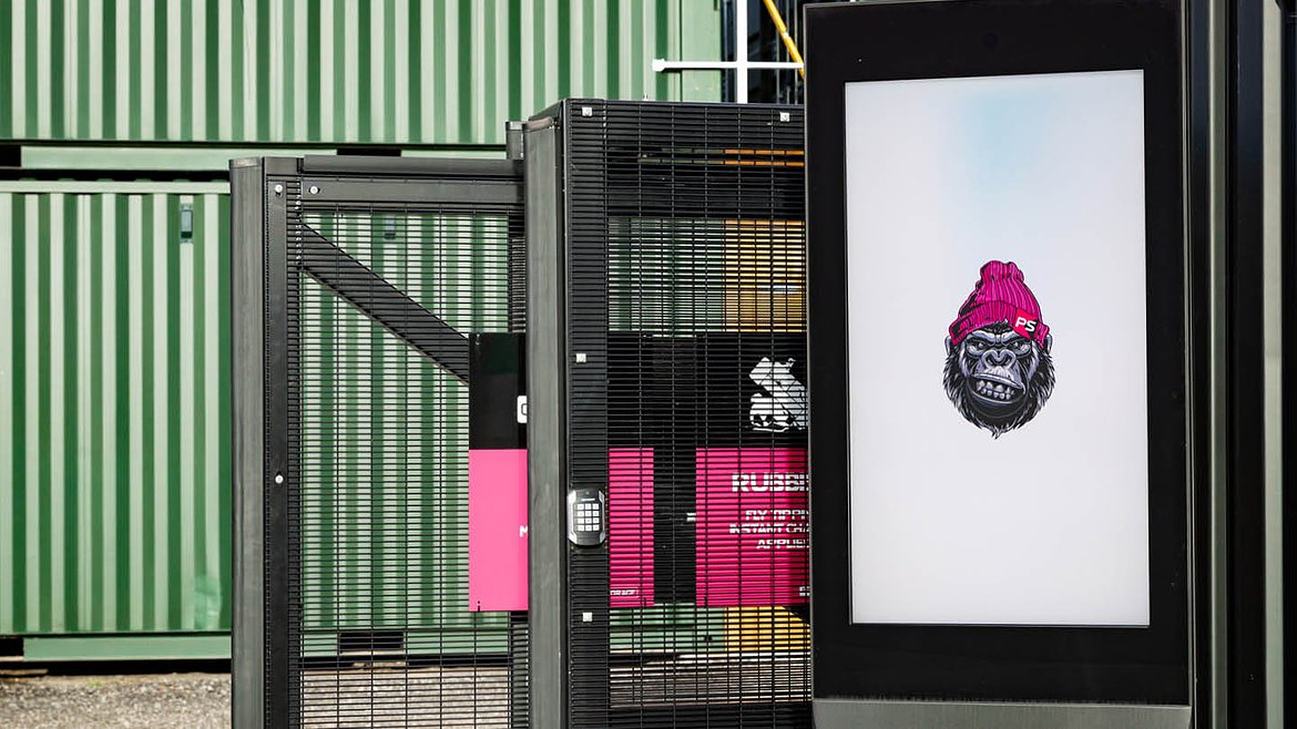 Pink Self Storage | Cleveland Containers